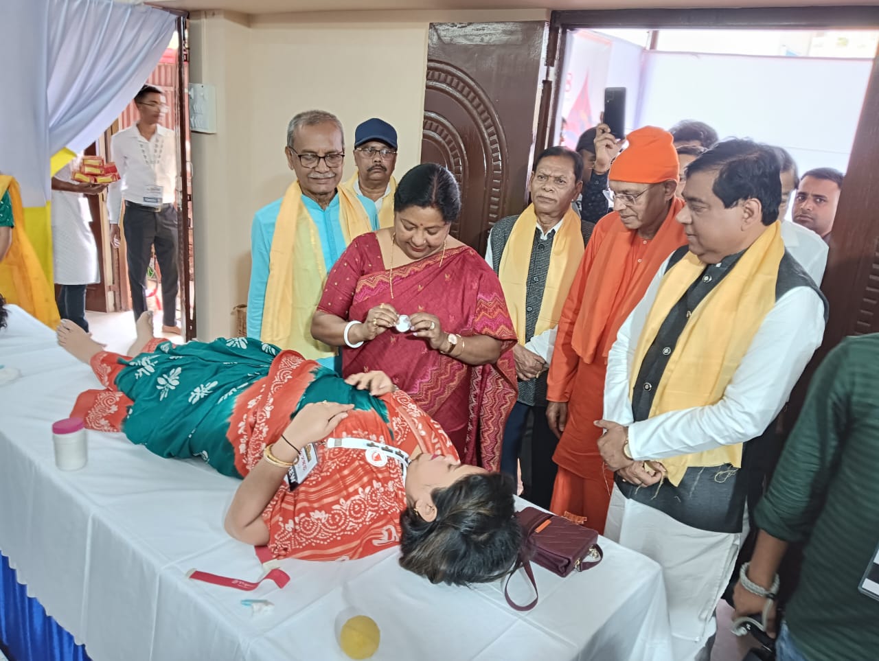 Successful blood donation camps resolves blood shortage: Mayor ...