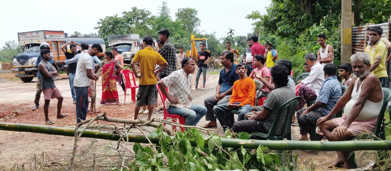 Dharmanagar villagers blockade roads, demand basic amenities: water ...